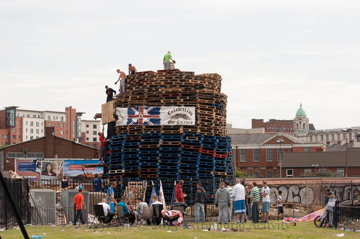 Bonfire Flags – Extramural Activity